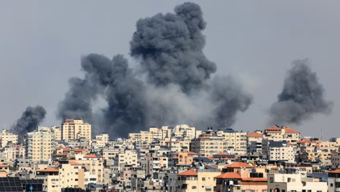 Hamas fighters from Gaza storm Israel | Red Flag