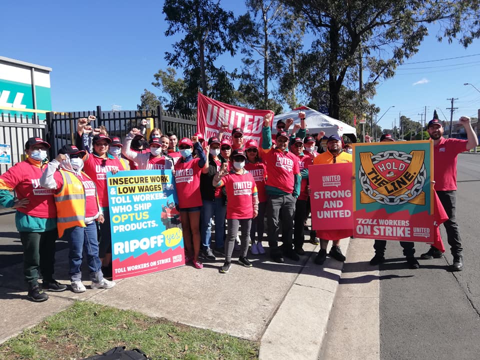 Workers strike across Toll Group warehouses | Red Flag